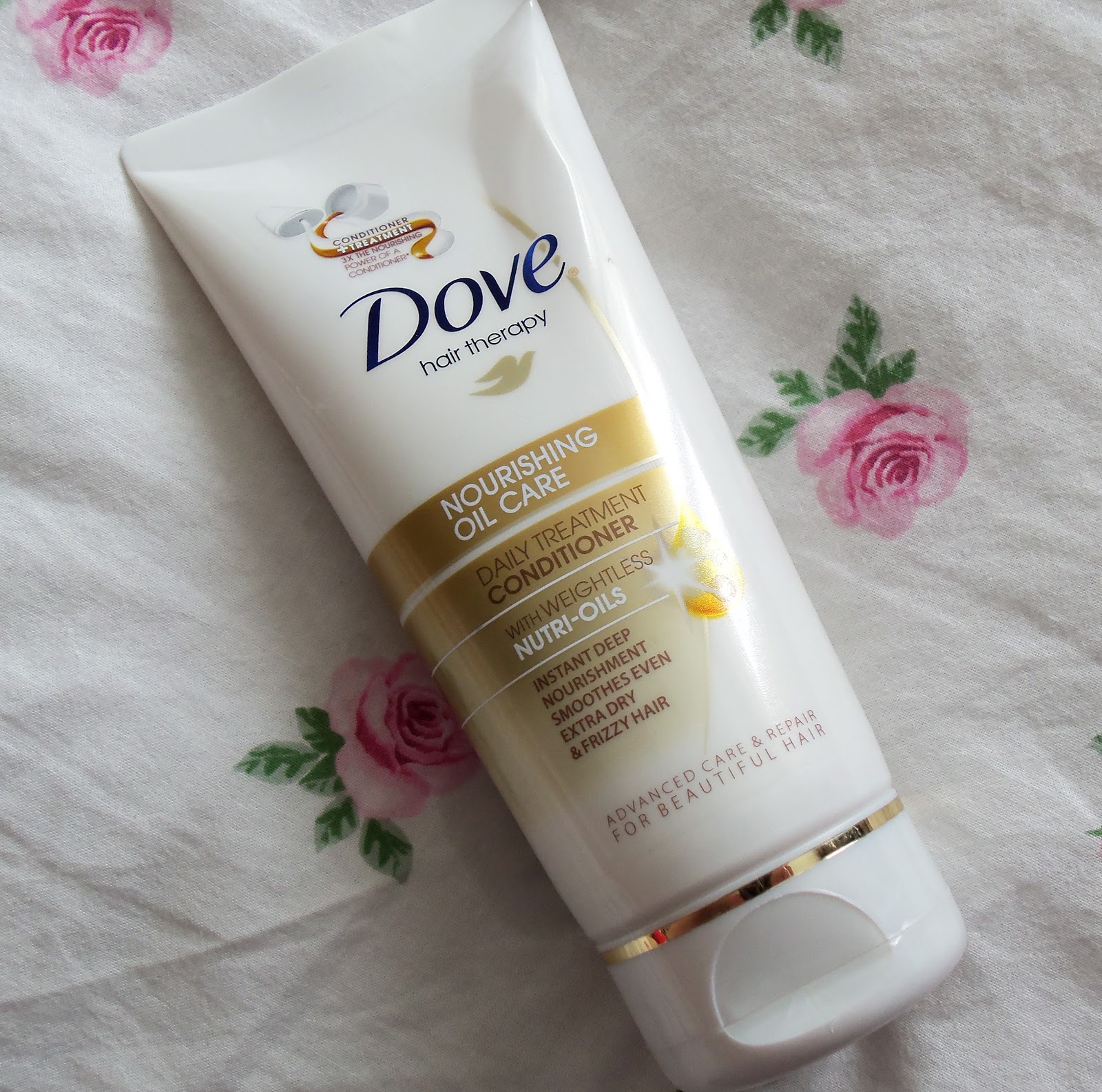 Beauty and Beyond....: Dove Nourishing Oil Care Conditioner