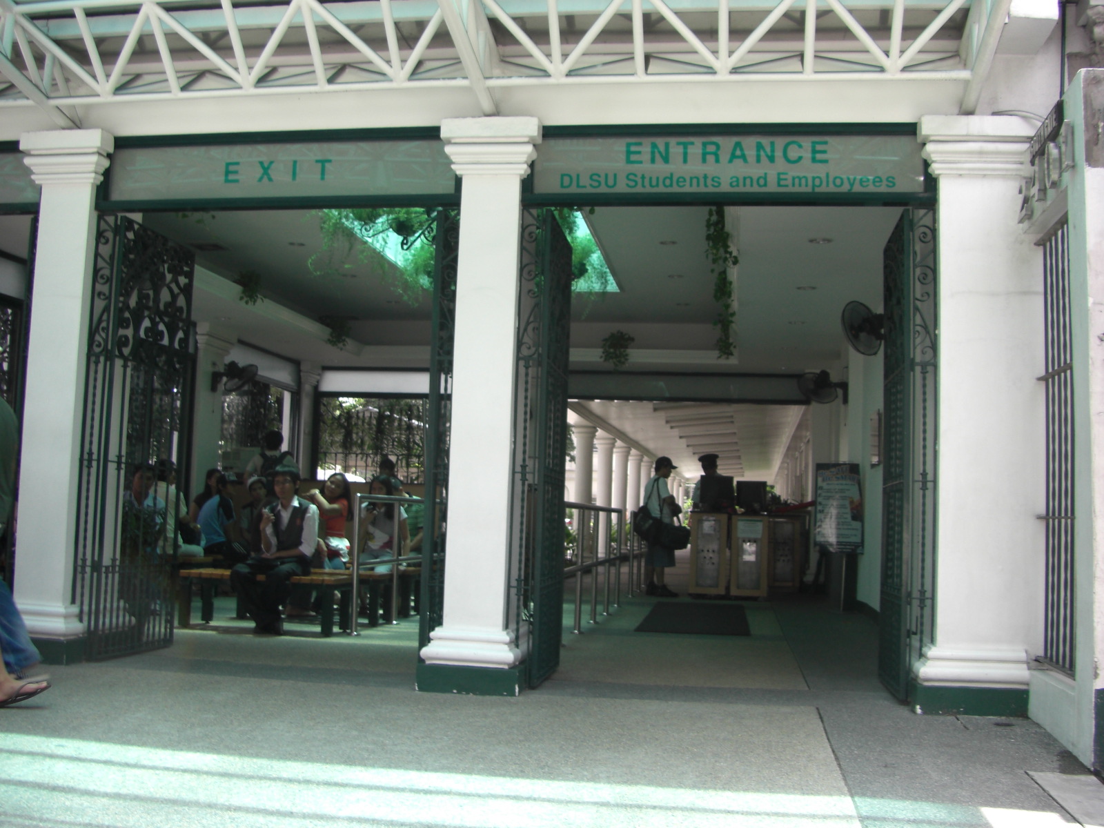 Konted's Make My Day 2: De La Salle University And The Green Archer Logo