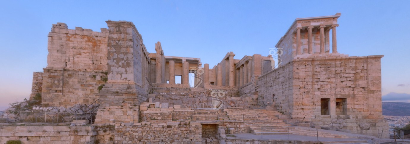 ΜΙΑ ΕΙΚΟΝΙΚΗ ΠΕΡΙΗΓΗΣΗ ΣΤΗΝ ΑΚΡΟΠΟΛΗ