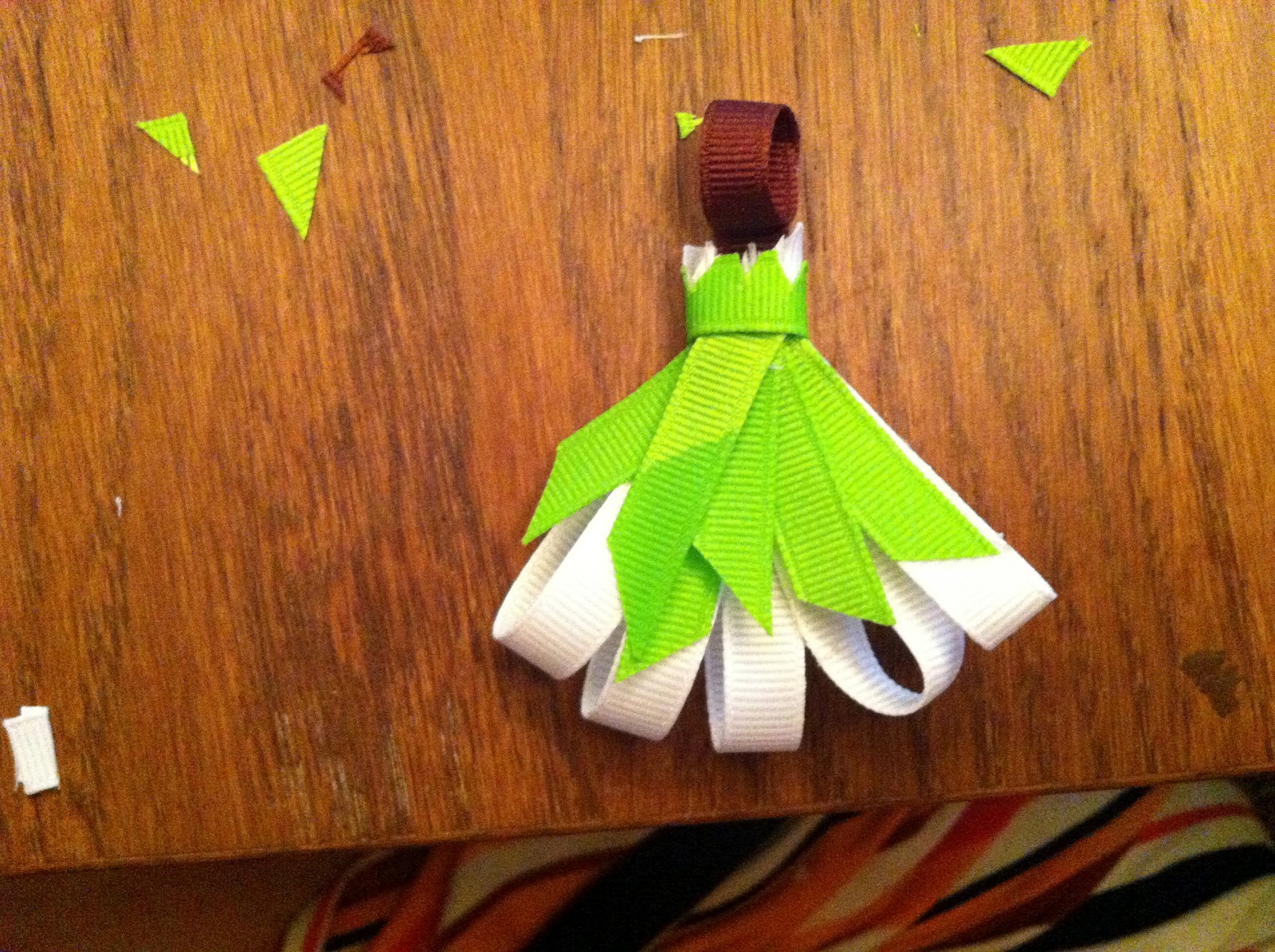 Grosgrain: Day 9: Tiana Disney Princess Inspired Ribbon Sculpture Pattern