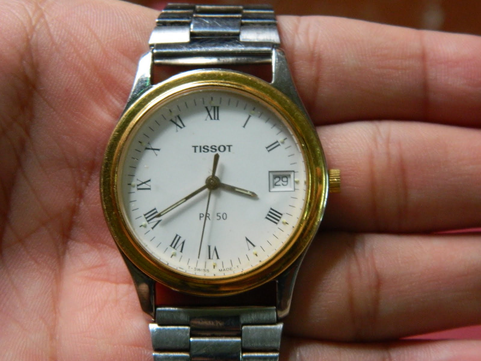barang vintage : tissot pr50 quartz ( SOLD )