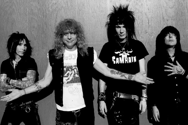 Adler revela capa do álbum de estréia