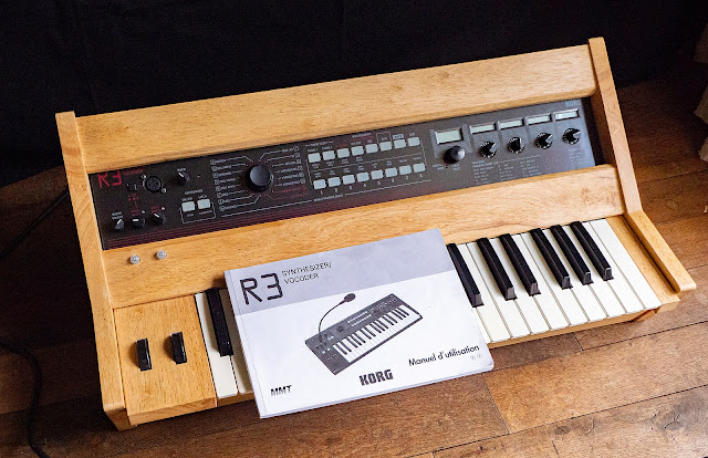 MATRIXSYNTH: Unique Korg R3 synthesizer in a custom wooden high quality ...