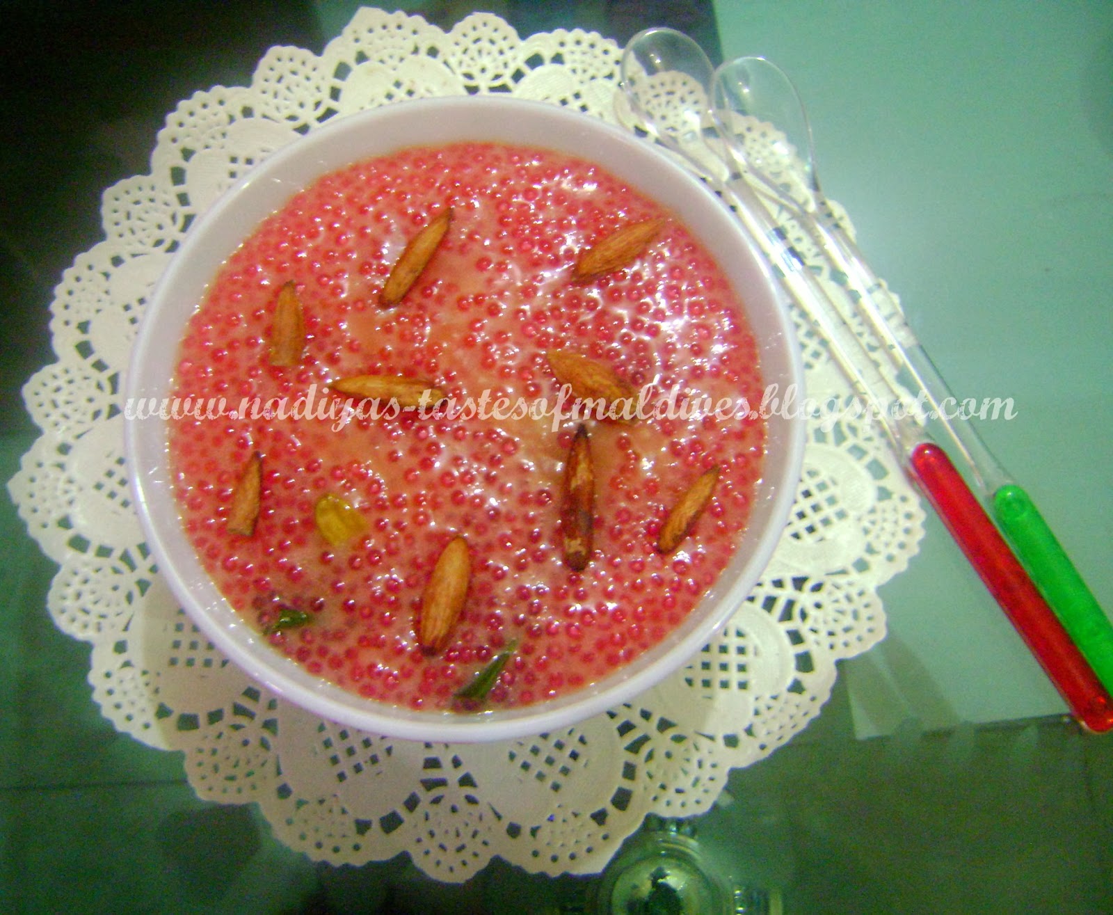 Nadiya's Tastes Of Maldives: Saagu Bondibai my way