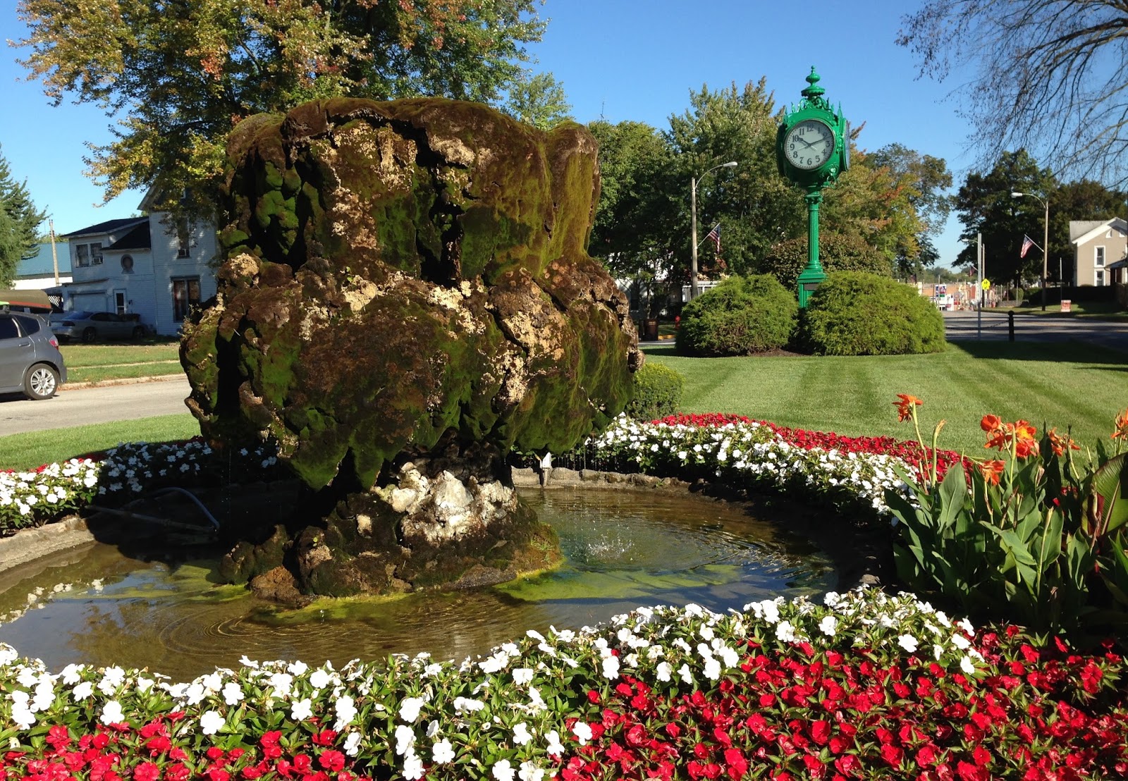 Where's Liz? 2015: Ligonier, Indiana Murals