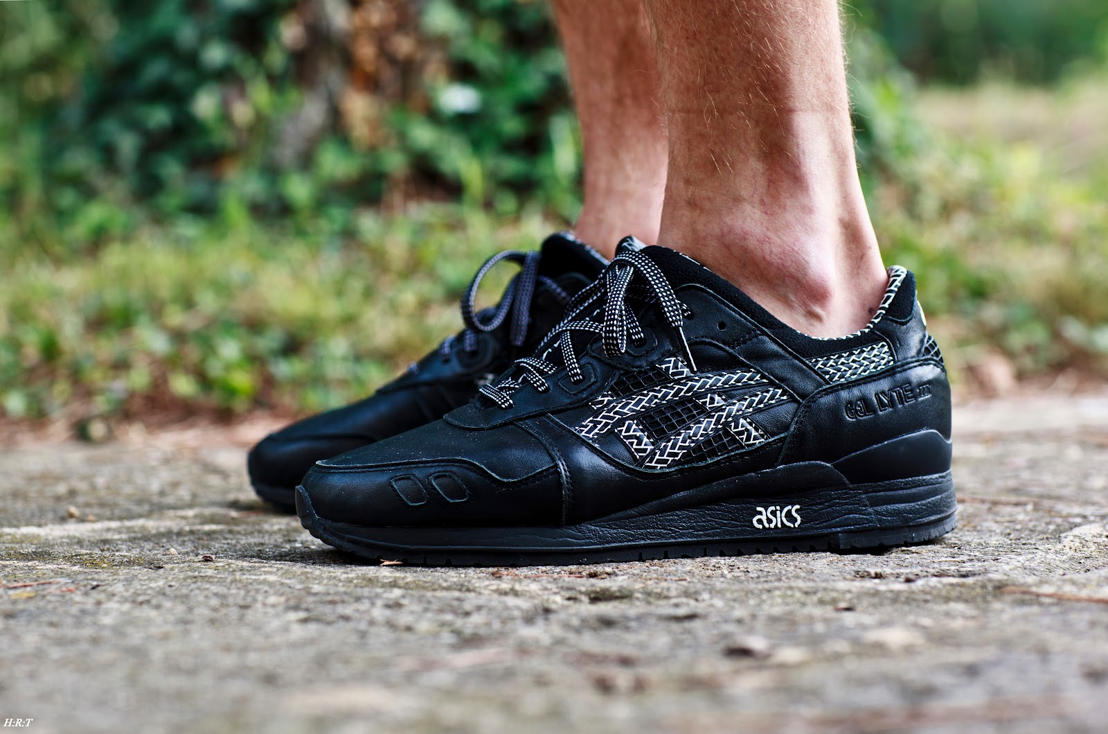 Step Into My Running Shoes: Asics Gel Lyte III x Zillion SAMPLE
