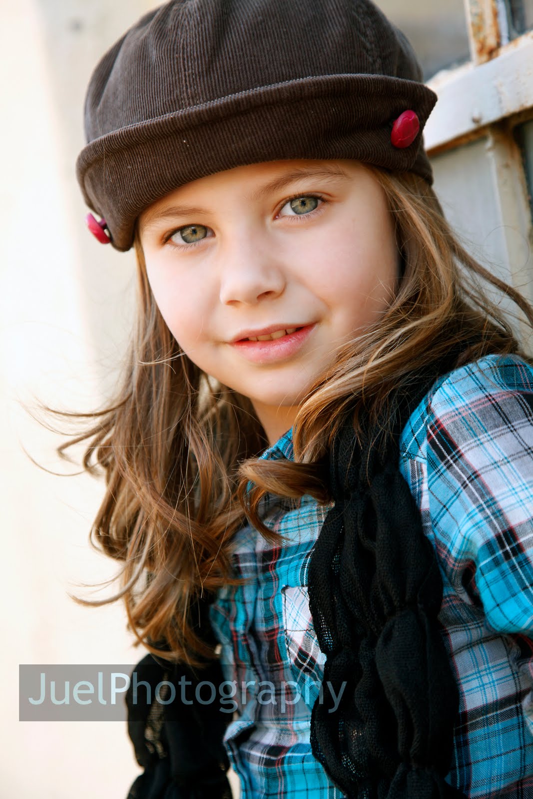 .: Karaline (CHILD MODEL CONTEST WINNER)