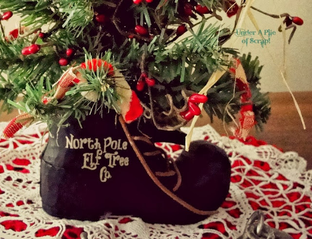 Under A Pile of Scrap!: Simple Little Elf Tree for Christmas