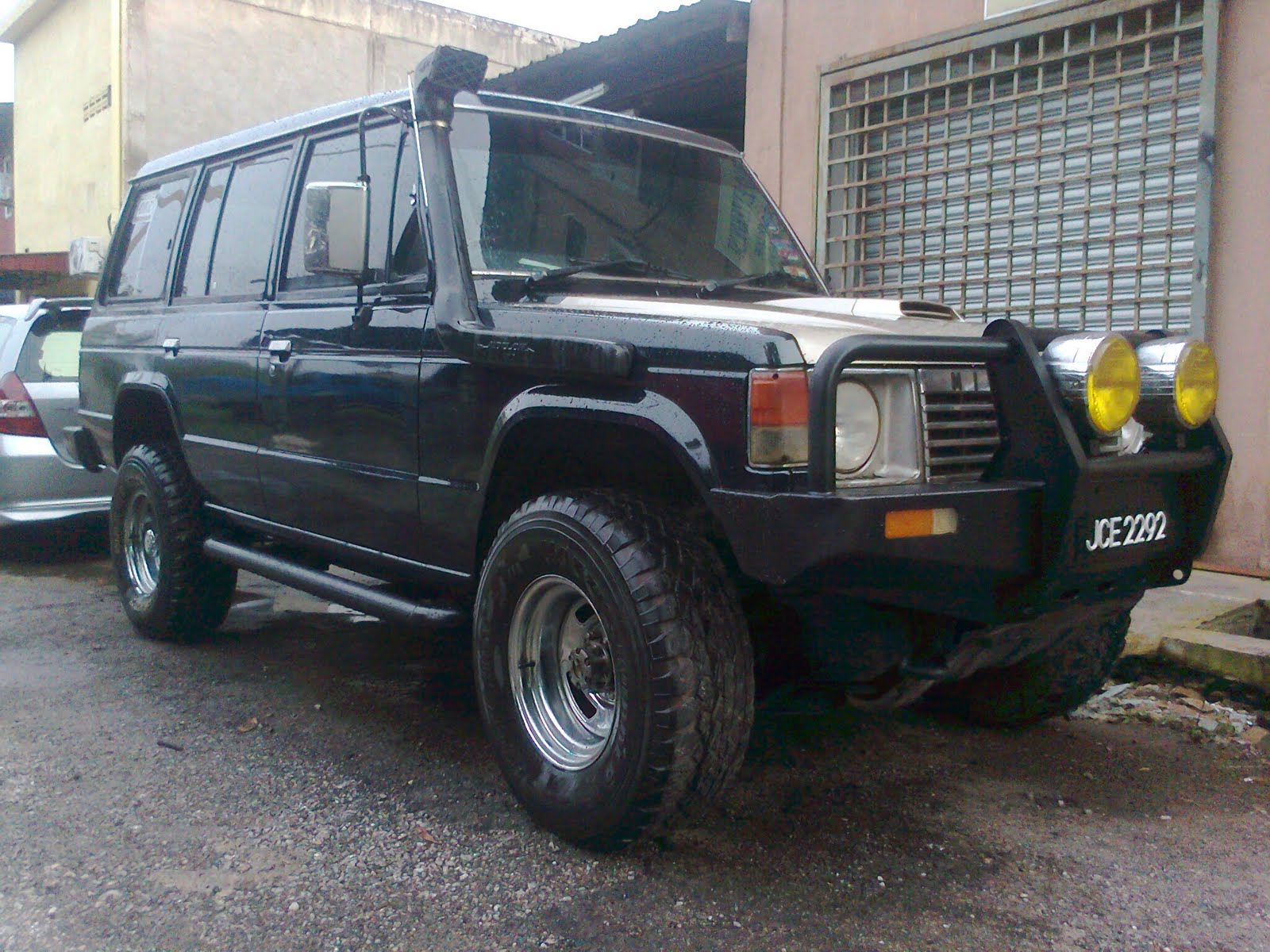 KeretaTerpakai dan Autoparts: Mitsubishi Pajero tahun 90