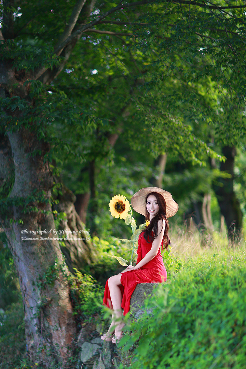 Shin Hae Ri - Nature's Beauty | Beautiful Korean Artists