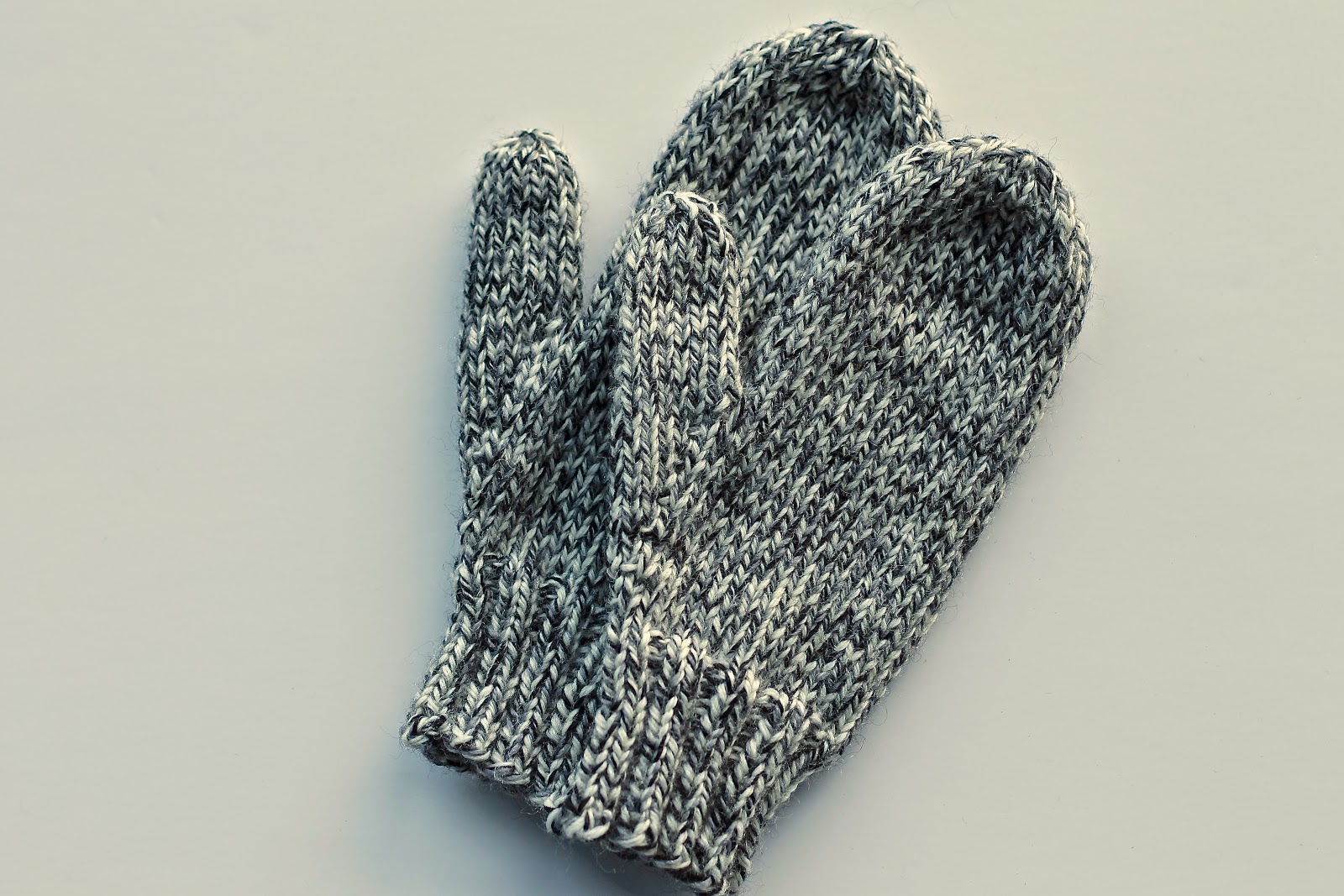 Bark and Purl: Simple mittens