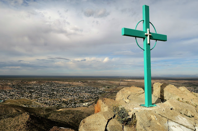 Living Rootless: El Paso: Mt Cristo Rey