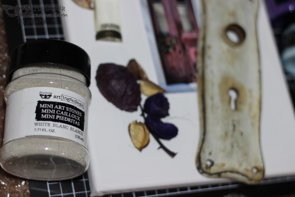 Finnabair: Fantasy texture rust paste art canvas