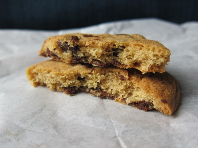 Review: KFC - Chocolate Chip Cookie