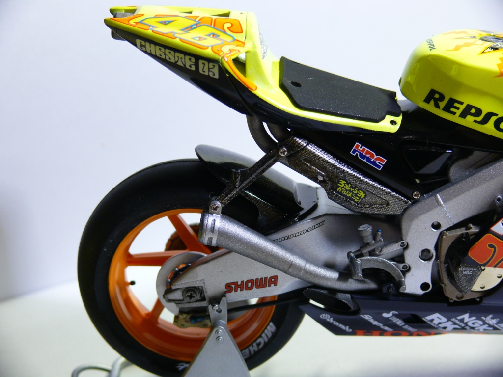MyM. Maquetas y Motos: Honda RCV 211 Repsol Cheste '03