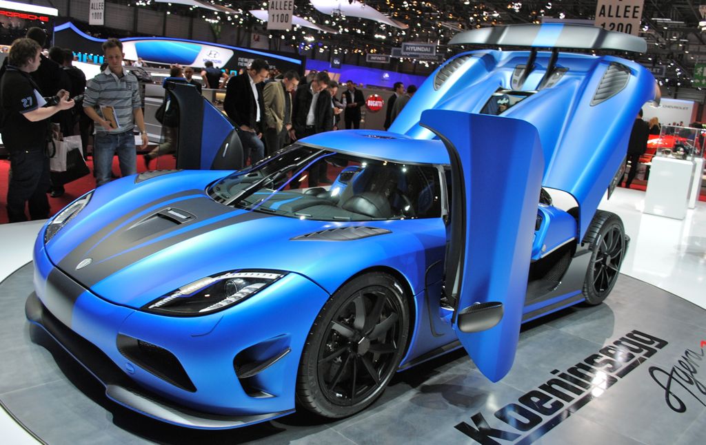 Record Cars: Koenigsegg