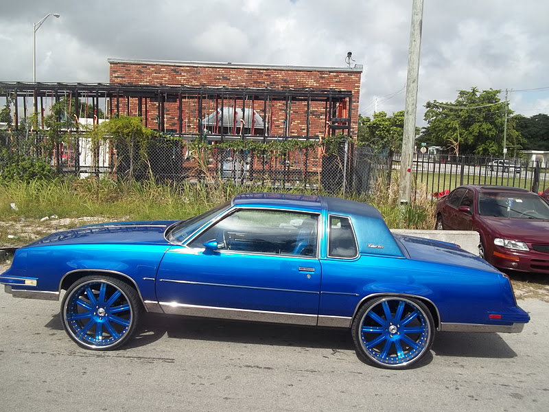 PHOTOGRAPHY BY MIAMIEARL: CANDY BLUE CUTLASS ON 24" ASANTI'S AT SUDAMAR