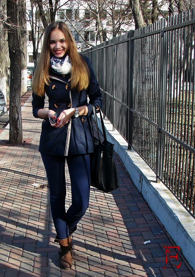 A Queen of romanian "street fashion" when the sun was the king | The ...
