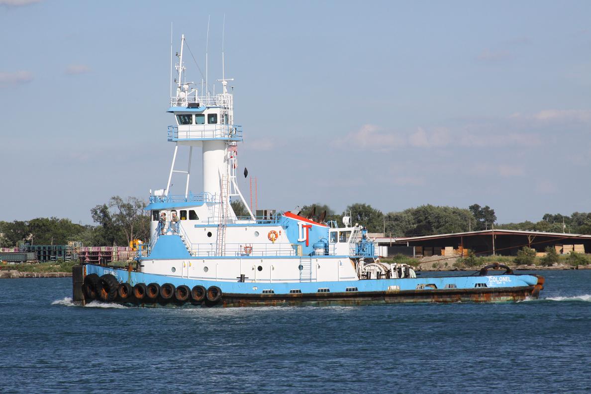 Michigan Exposures: The USS Edson Comes Up the Detroit River