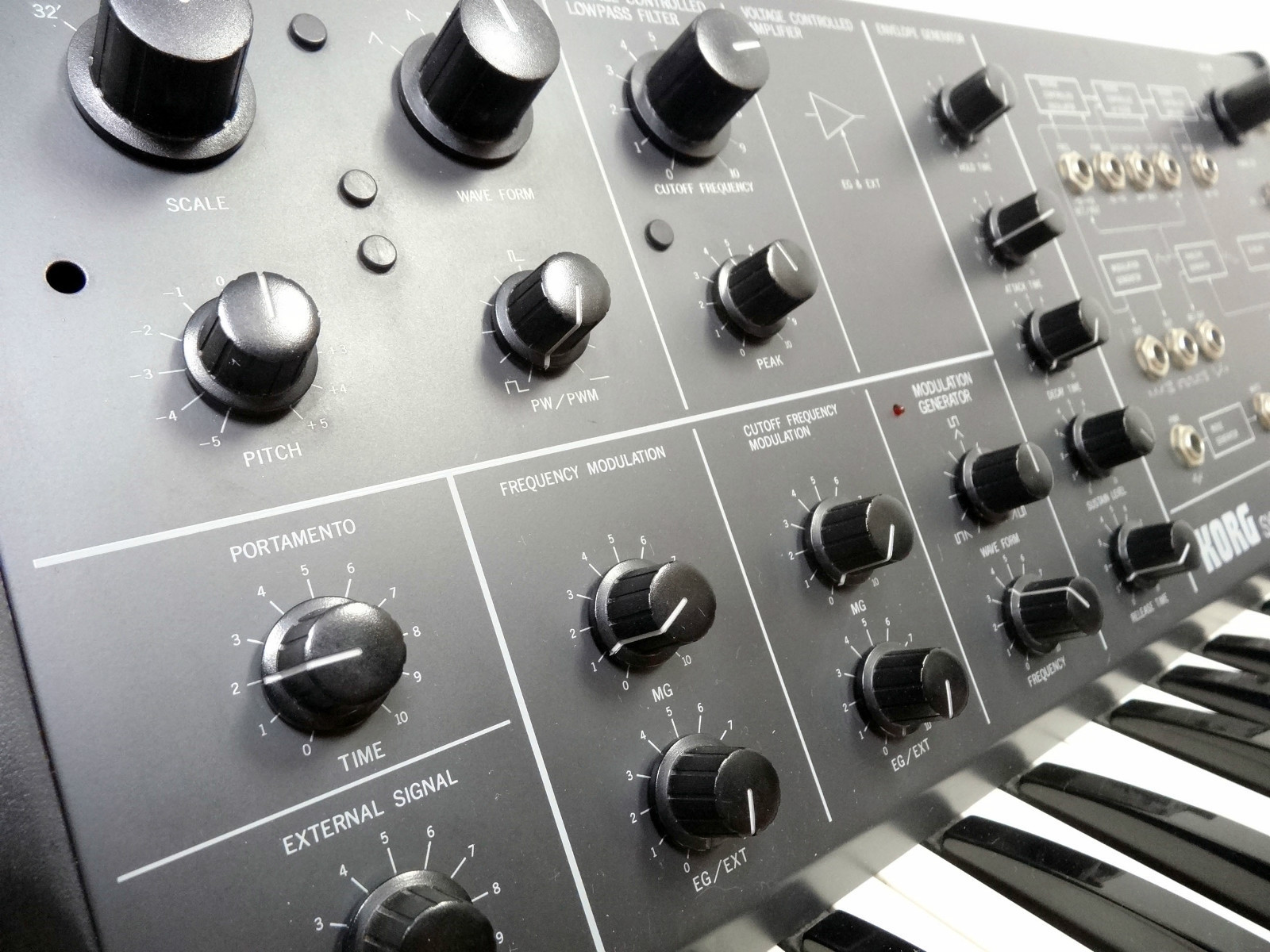 MATRIXSYNTH: KORG MS-10 Vintage Analog Semi-Modular Synthesizer SN 133448