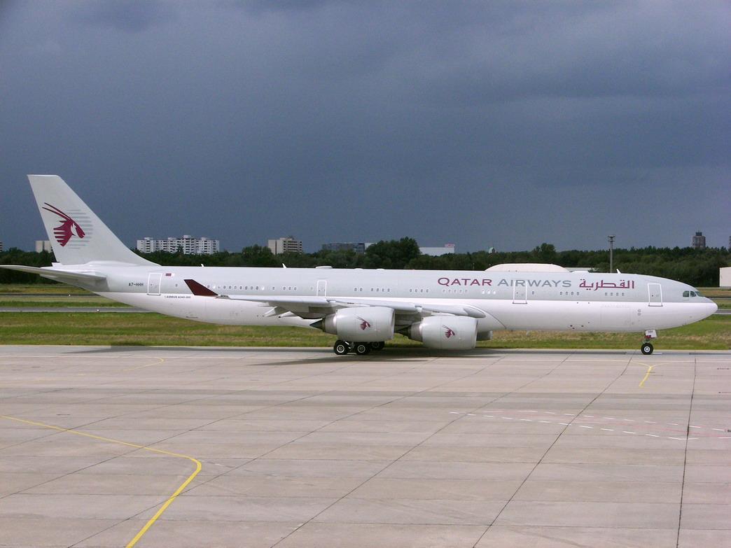 Airbus A340 Commercial Passengers Airplanes