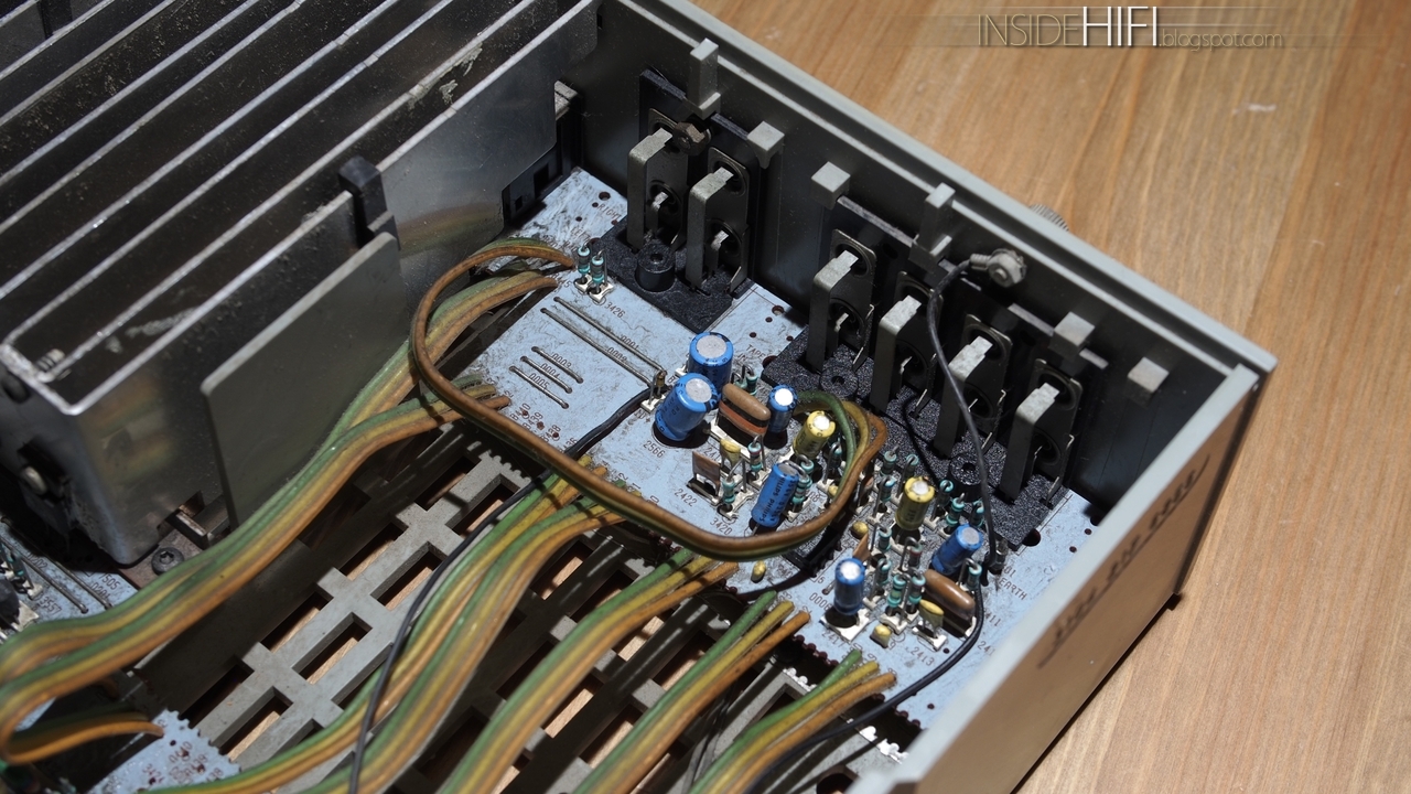 Inside Hi-Fi: Philips F 4134 (F4134/00S)