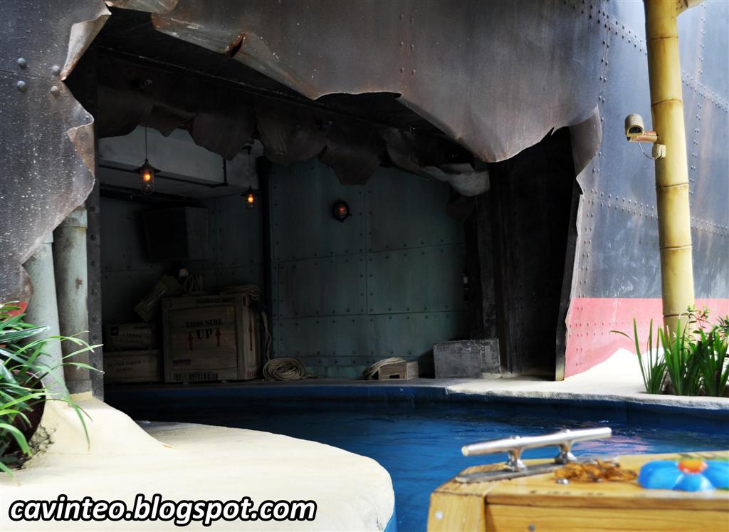 Entree Kibbles: Madagascar: A Crate Adventure @ Universal Studios ...