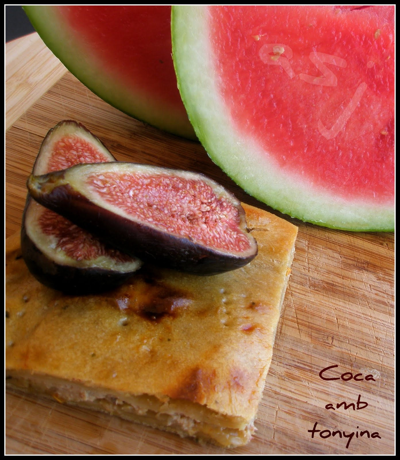 canelita en rama: Coca amb tonyina. Las Hogueras ya están aquí!!!