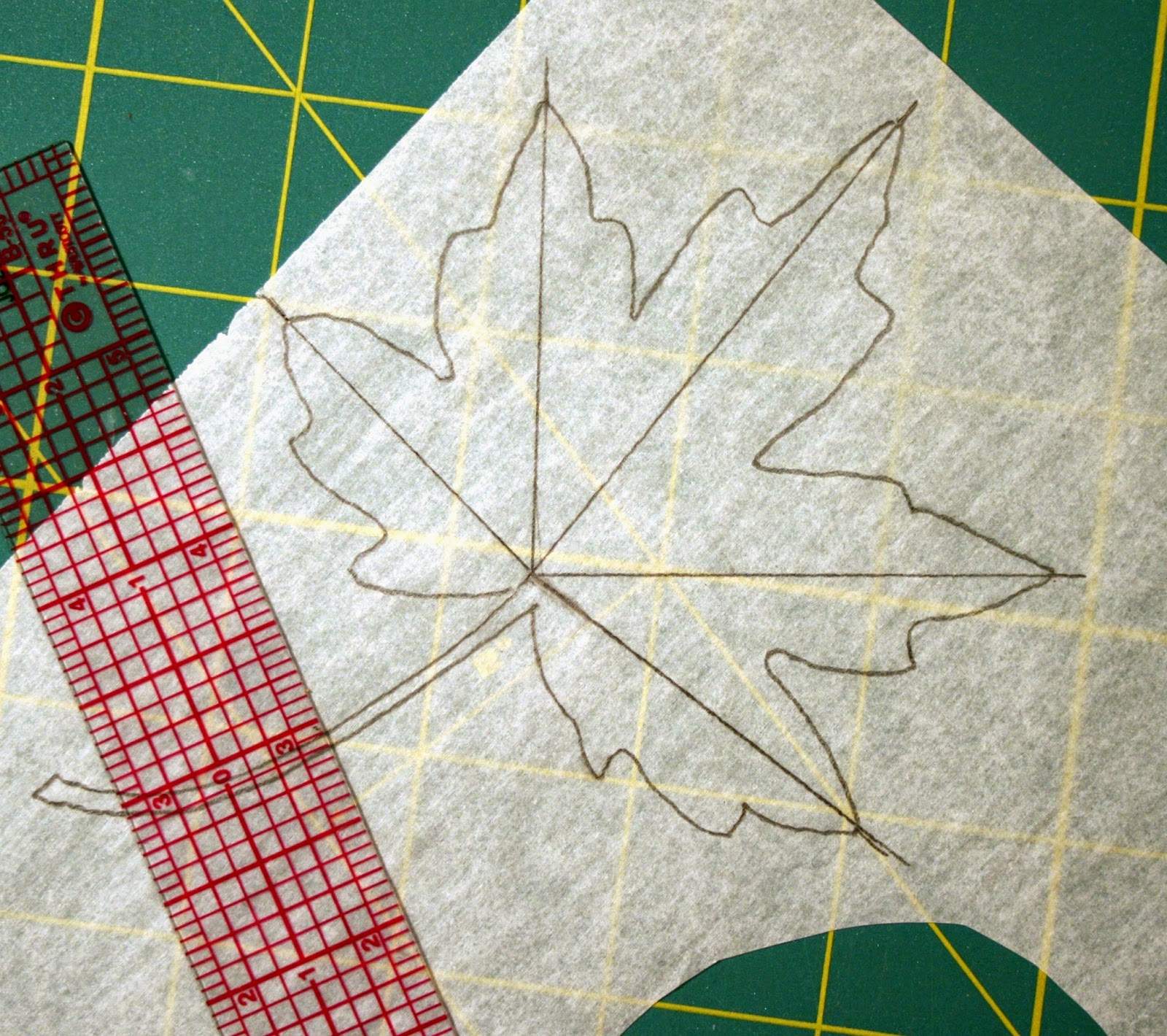 Annie’s Musings: Fall Leaf Tutorial