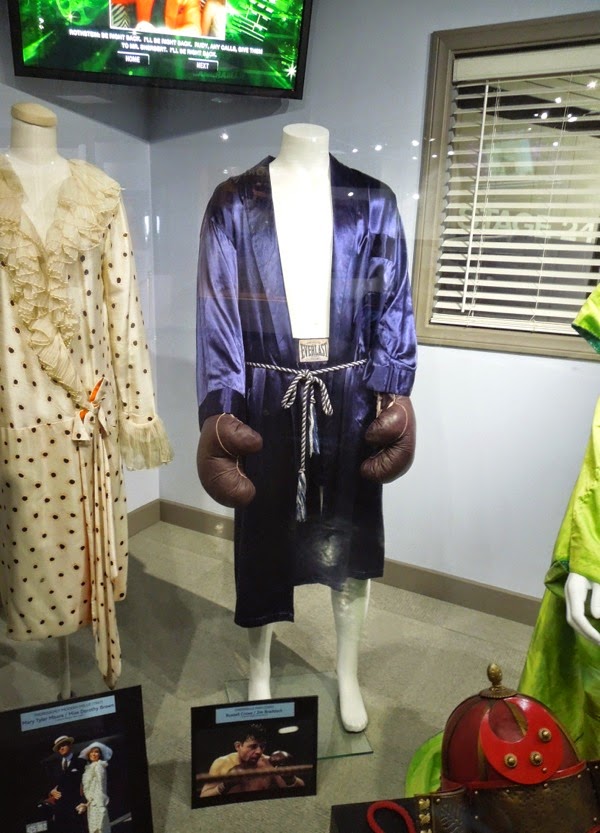 Hollywood Movie Costumes and Props: Russell Crowe's Cinderella Man ...