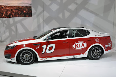 Mecanews: Coreano das pistas: Kia e Kinetic Motorsports mostram ...