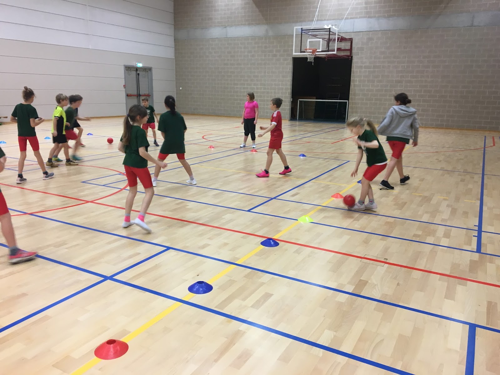 De Boomgaard 4B: Dag 4: Jagerbal: Spelvormen