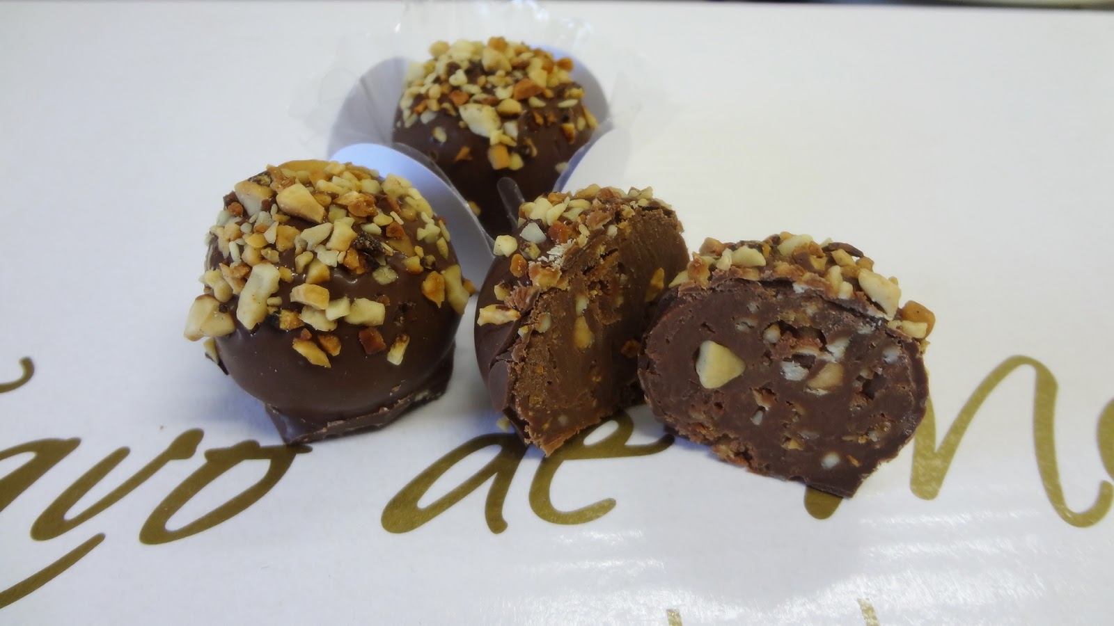 Favo de Mel (Né de Souza / Marina Ornellas): Doces Finos - Trufa com ...