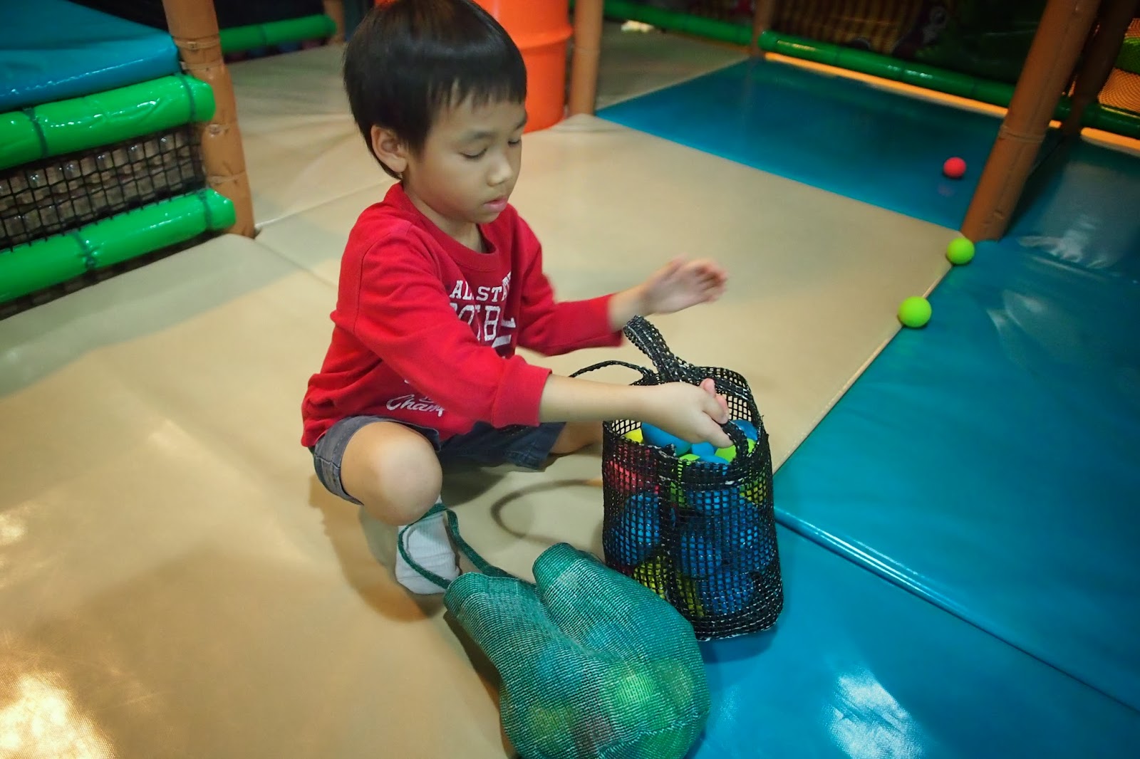 Playful Elves indoor playground - mummy wee blog