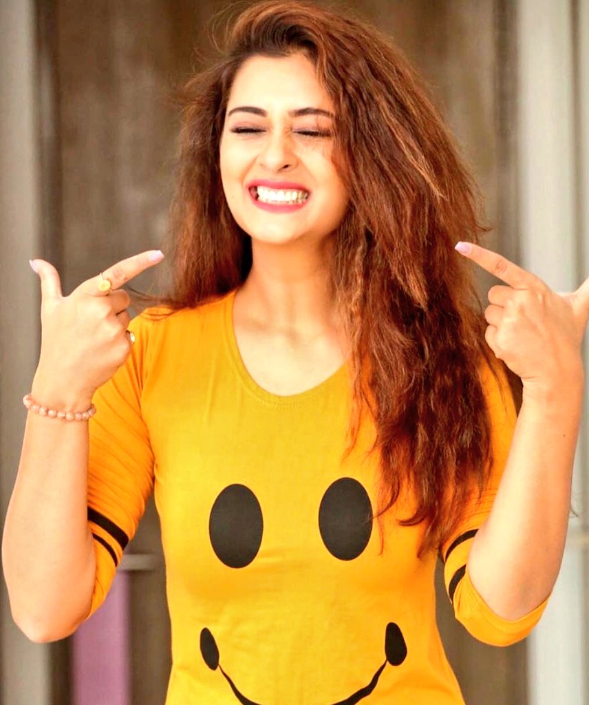 Payal Rajput Cute Stills - Latest Movie Updates, Movie Promotions ...