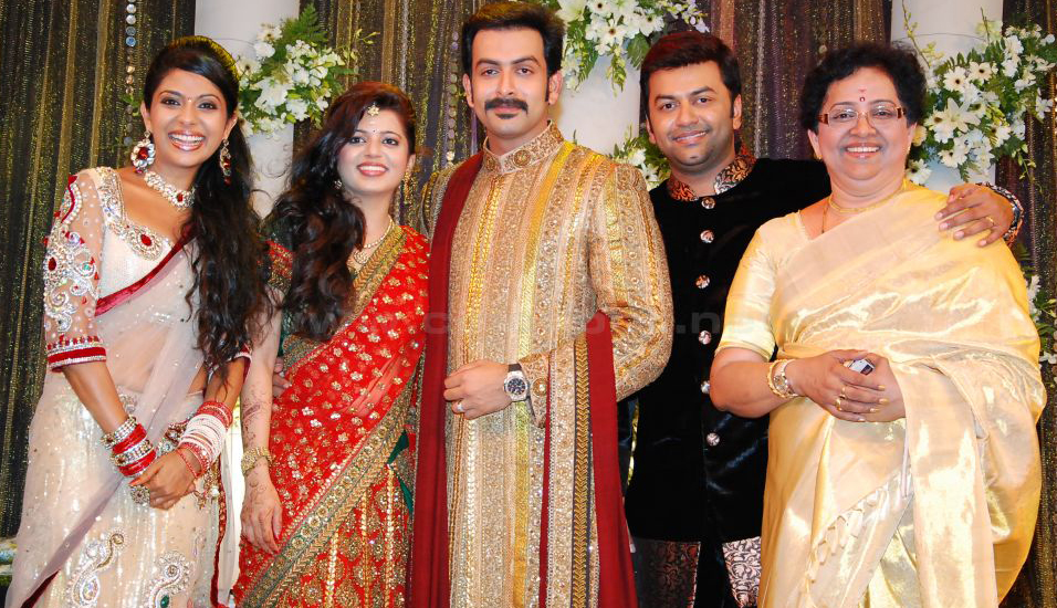 Prithviraj Marriage Reception Stills ~ Malluwood4u