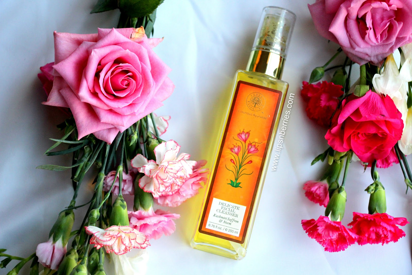 Forest Essentials Saffron & Neem Cleanser Review! | LIPS n BERRIES