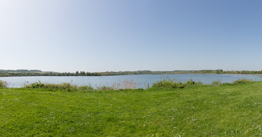 Rod Wynne-Powell's Blog: Bank Holiday Monday – Brogborough Lake Bright ...