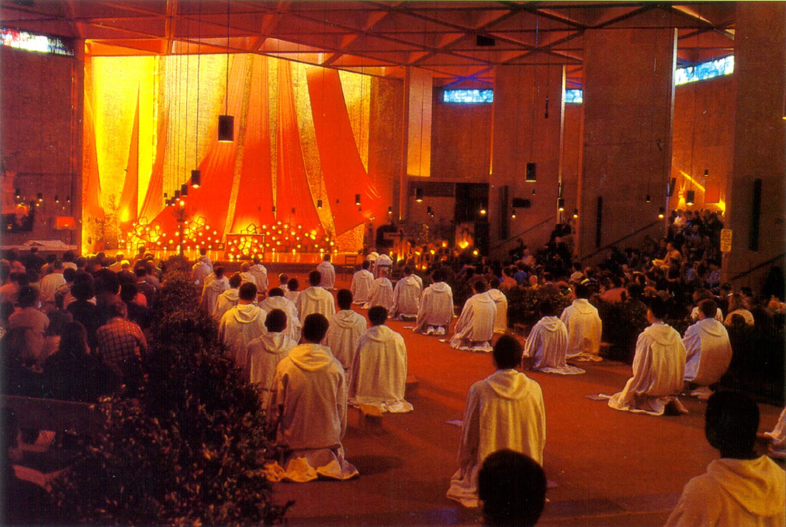 LA CRESTA DE LA OLA: El papa se une a los 75 años de la Comunidad de Taizé