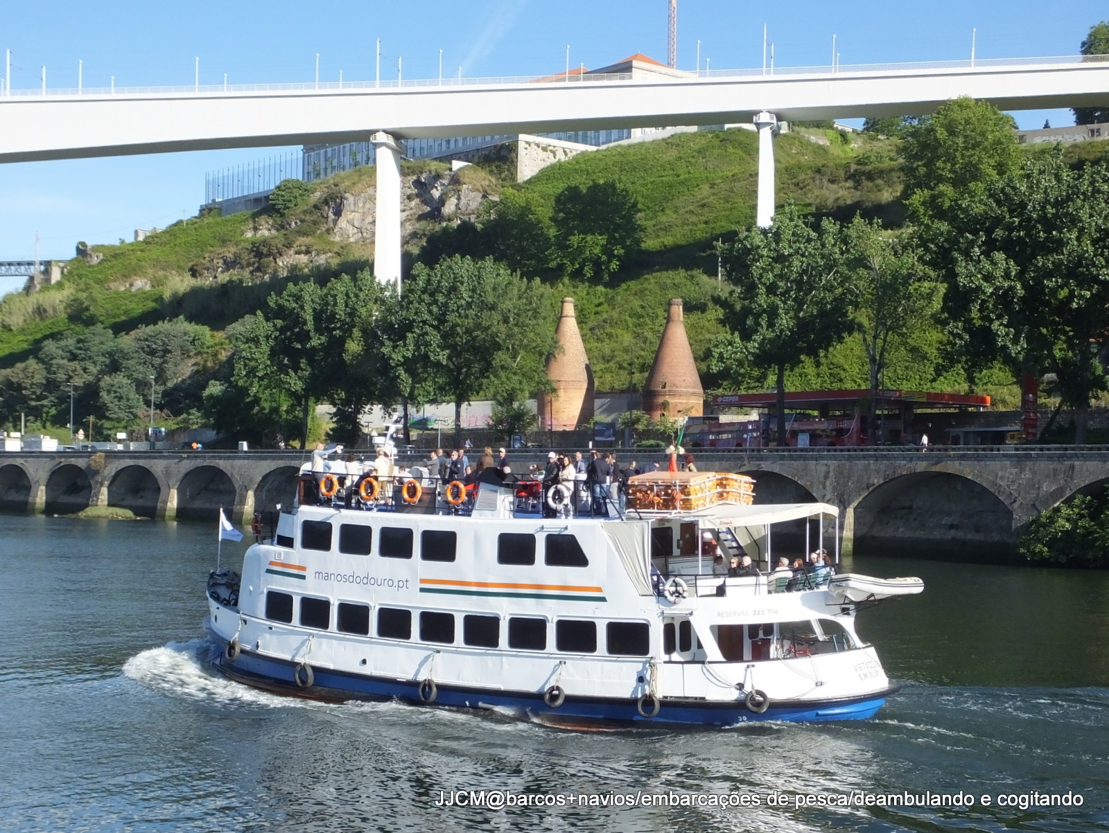 BARCOS+NAVIOS: UM PASSEIO NO RIO DOURO - VISTADOURO