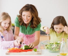 KIDS NO COMANDO: CHEFES MIRINS