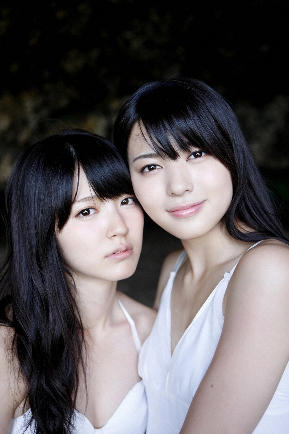 Nao Kanzaki and a few friends: Airi Suzuki and Maimi Yajima: YS Web #519 scans part two