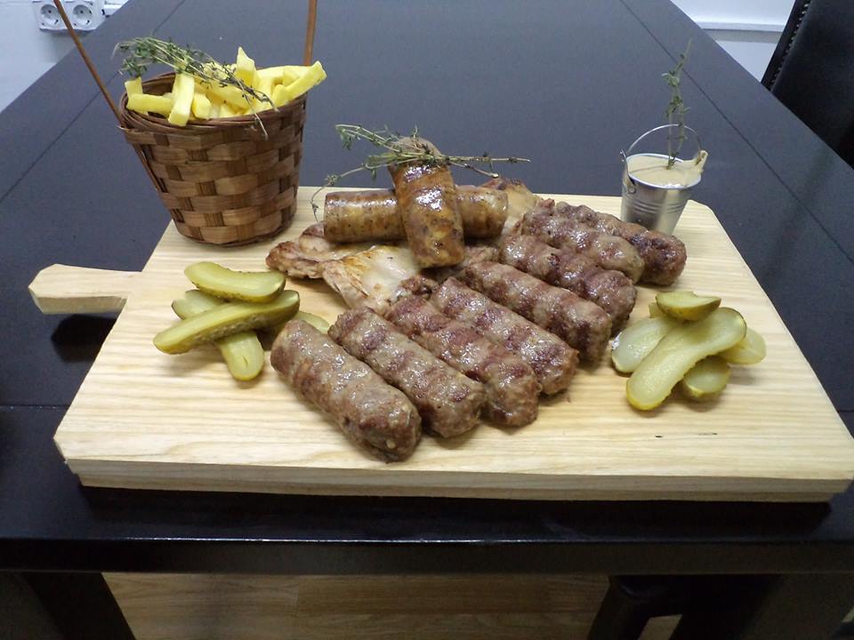 LA NEA MARIN un meniu de restaurant autentic romanesc cu preturi pe masura