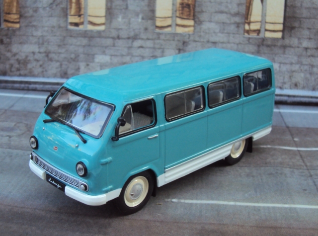 CRUISER - Clásicos en escala 1/43 (1:43 Classics): RAF 977 (1958)