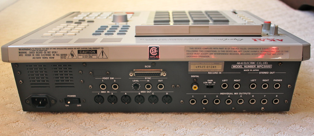 MATRIXSYNTH: Roger Linn Akai MPC-3000 Sampler