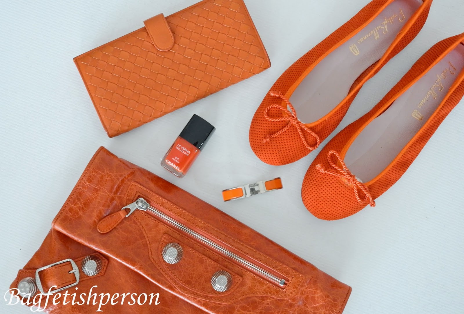bagfetishperson: Orange Accessories