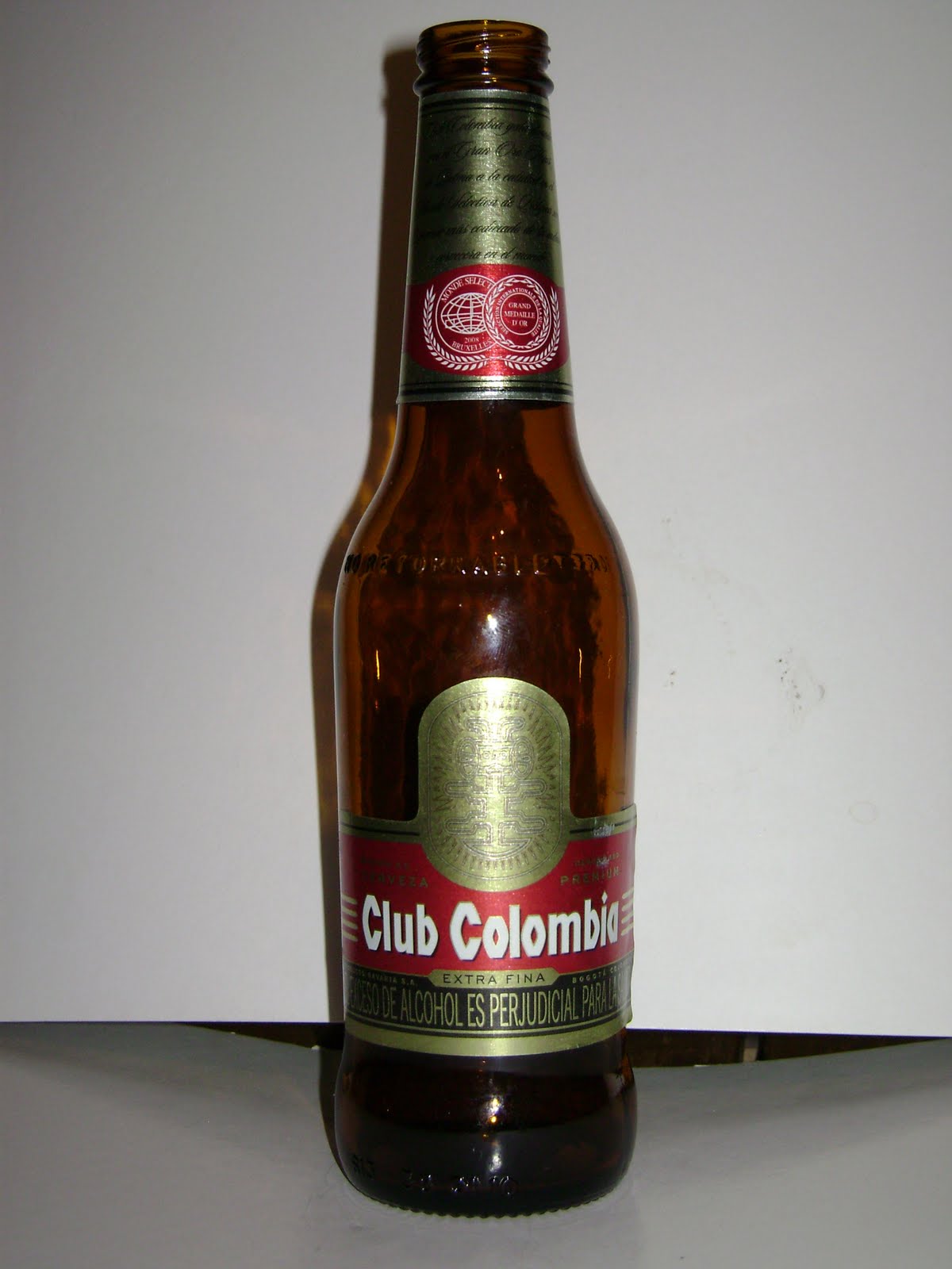La Vuelta al Mundo en 80 Cervezas: Club Colombia