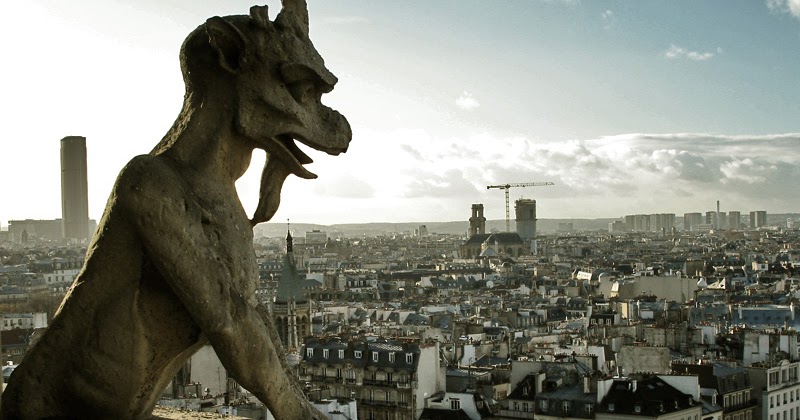 H c M: LAS GÁRGOLAS