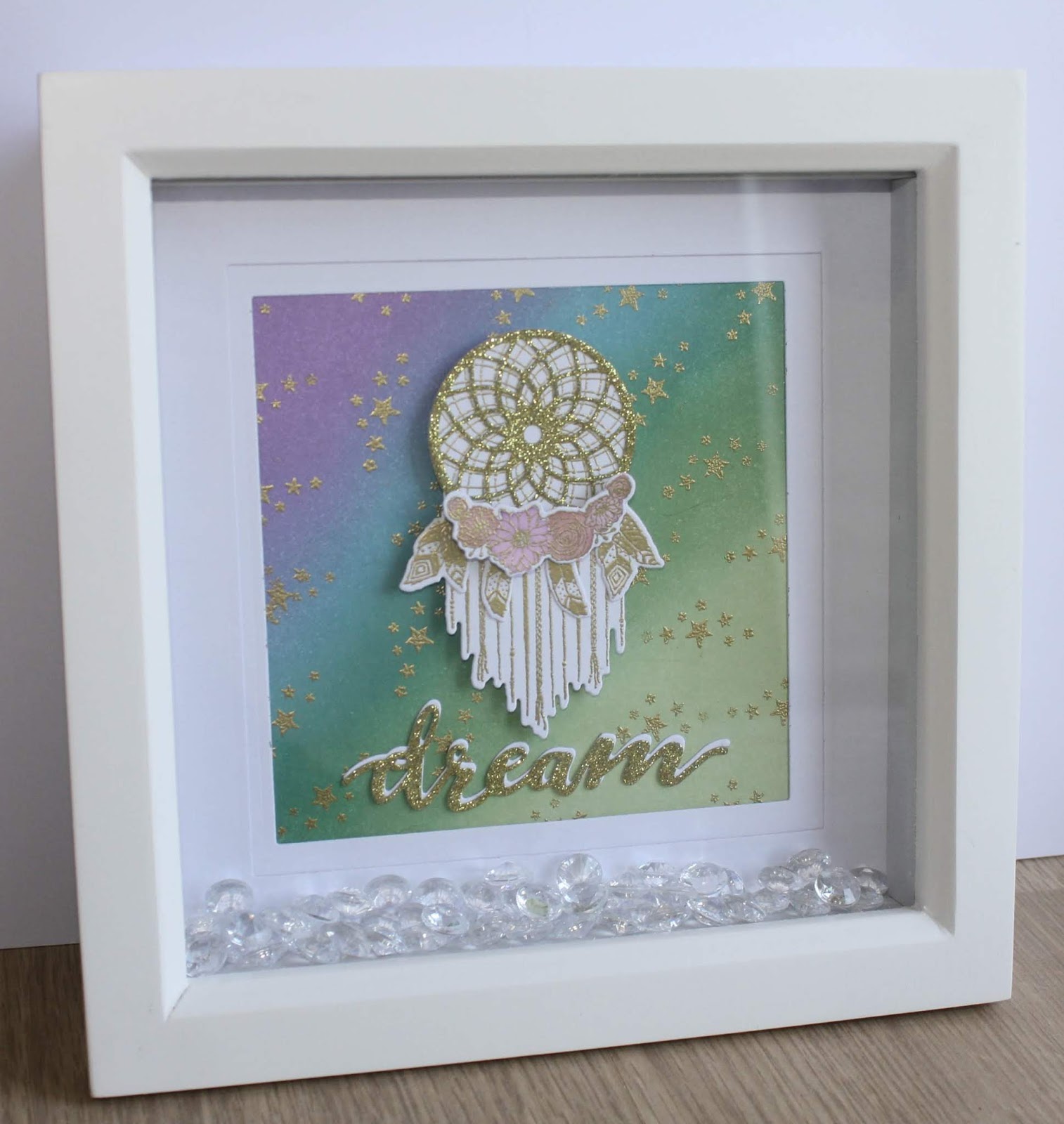 All Things Pretty Craftee: Dreamy Box Frame