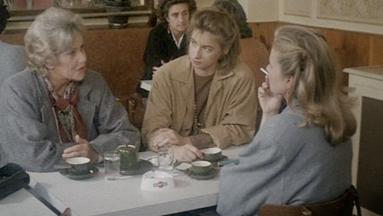 Klaudia Ewelkana: Movies: Lesbian and bisexual women: Geneviève ...